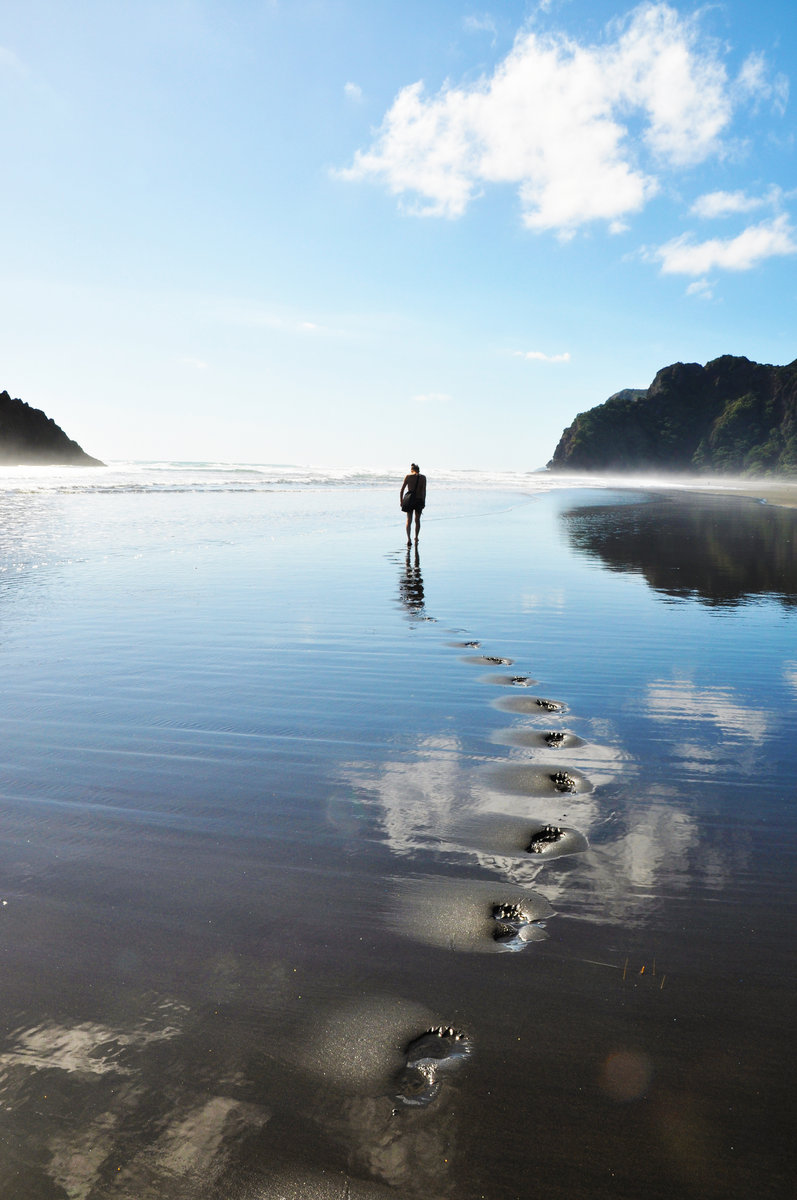 AOREA before the darkness came | memories of a distant sea | Memories ...