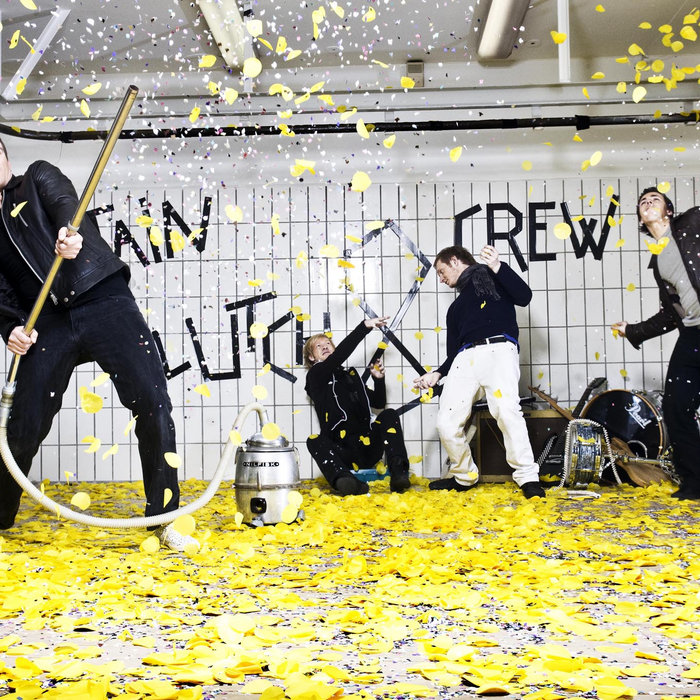 Captain Clutch & Crew | Captain Clutch & Crew