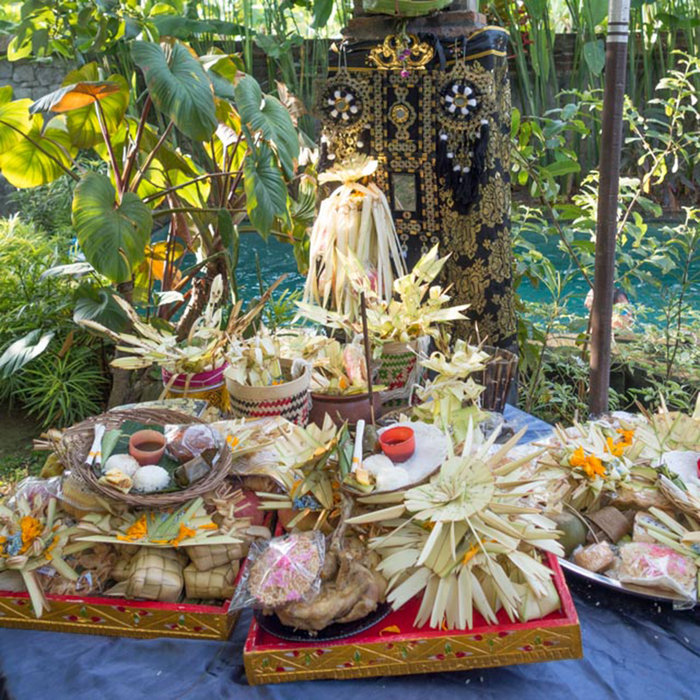 Sekala / Niskala | panX