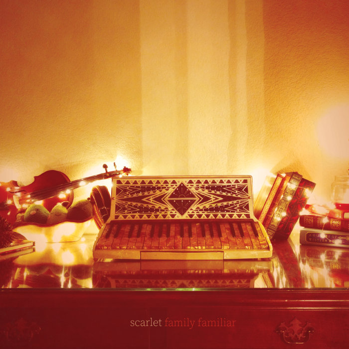 Scarlet | Family Familiar