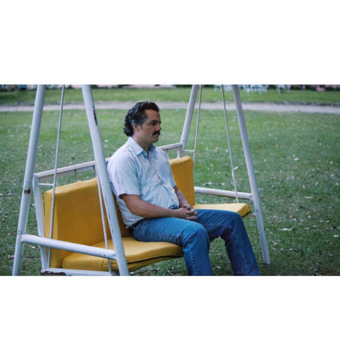 Pablo Escobar waiting | M