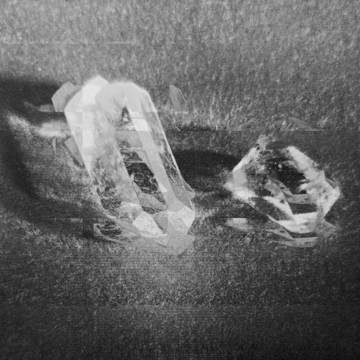 In Cracks | Fade Form