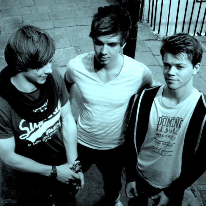 Peaches and Pears | Ren, Tom and Charlie