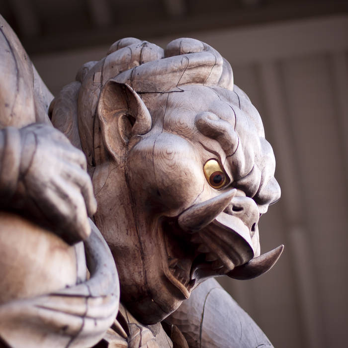 Raijin Statue