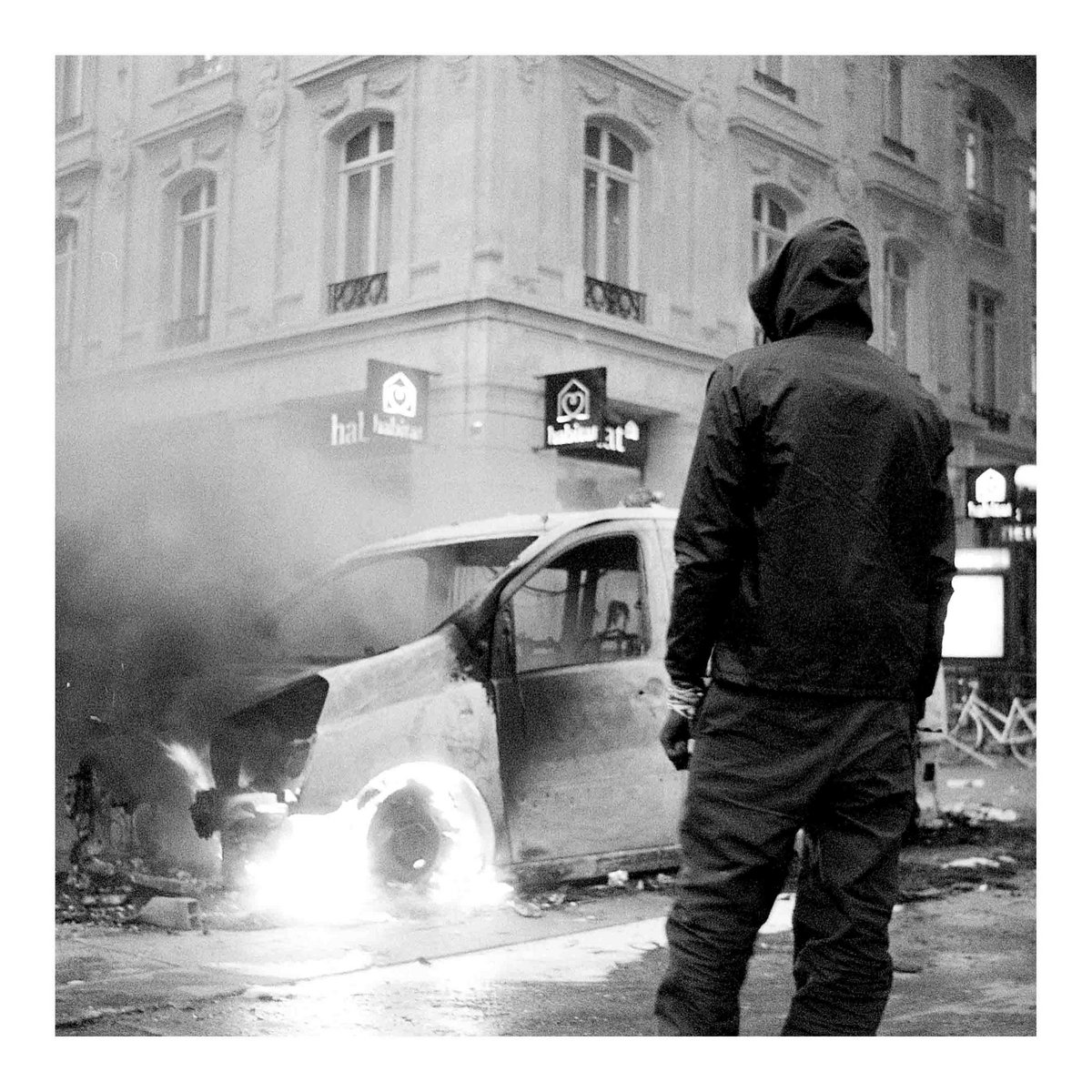 Non Est Deus | G.O.D.