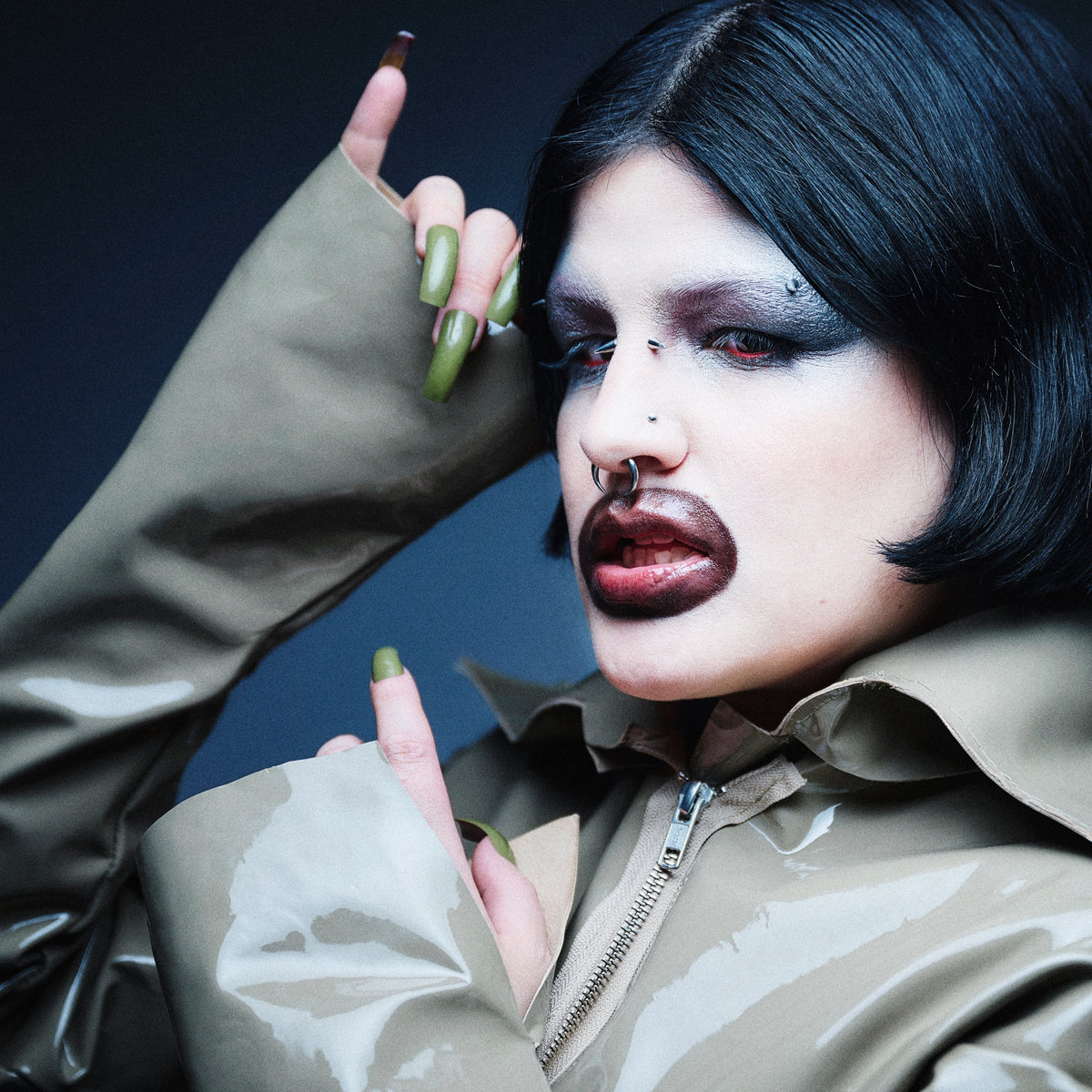 LaQueer | Lizette Lizette