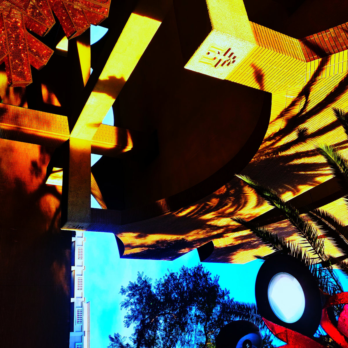 Revolving Service Structure | Walksoftly