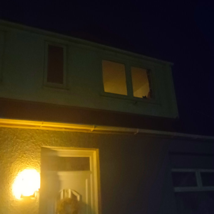 Radiant Damage / Cure Wounds | Charlie Butler