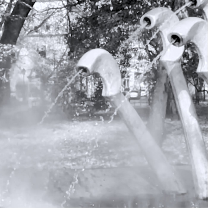 Playing with water | Meteer