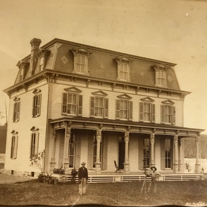 Blood House | Leni Graves | Blood House