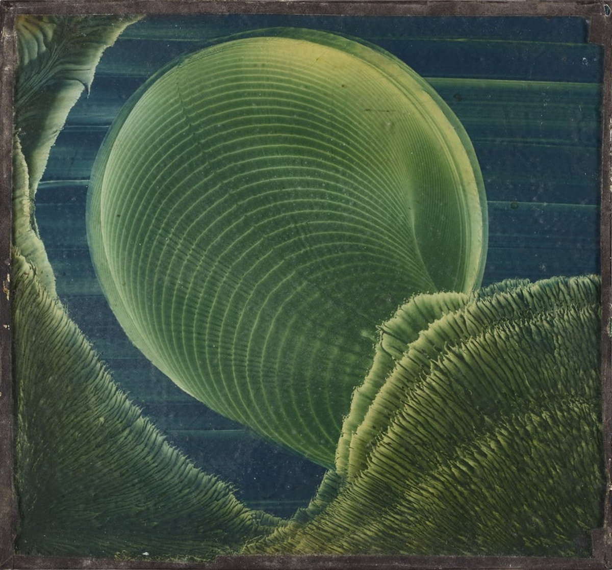 Sine language (homage to Eliane Radigue) | Alex January