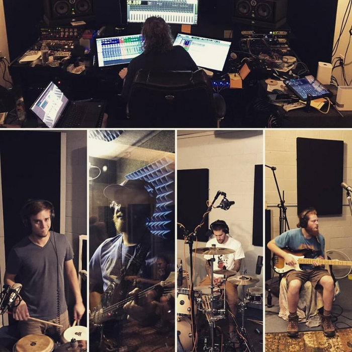 Earth Diver - Free Range | Earth Diver