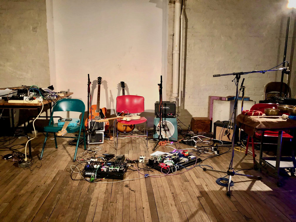 Robert Poss (solo) live at Phill Niblock's Experimental Intermedia 12 ...