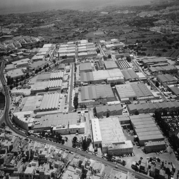 Reverie State | Beard]+.