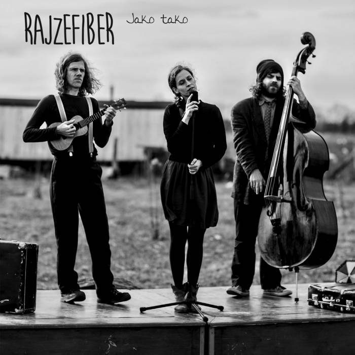 jako tako | Rajzefiber