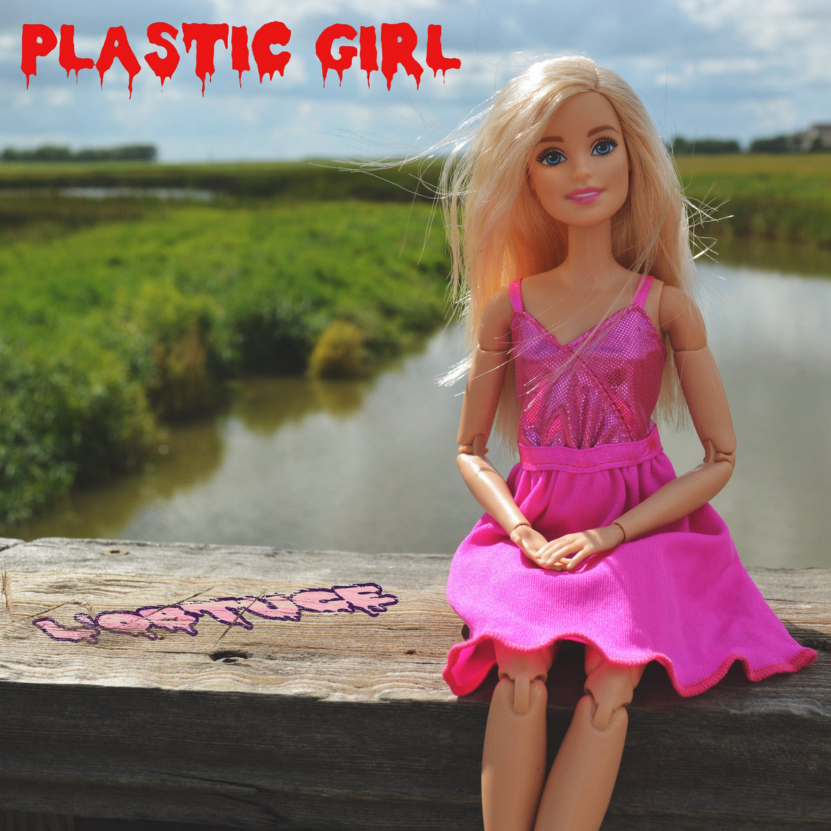 Plastic Girl | L' Obtuce