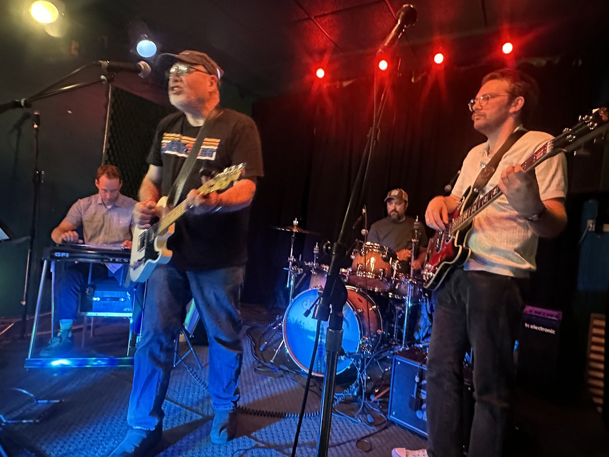 Live | The Garth Six