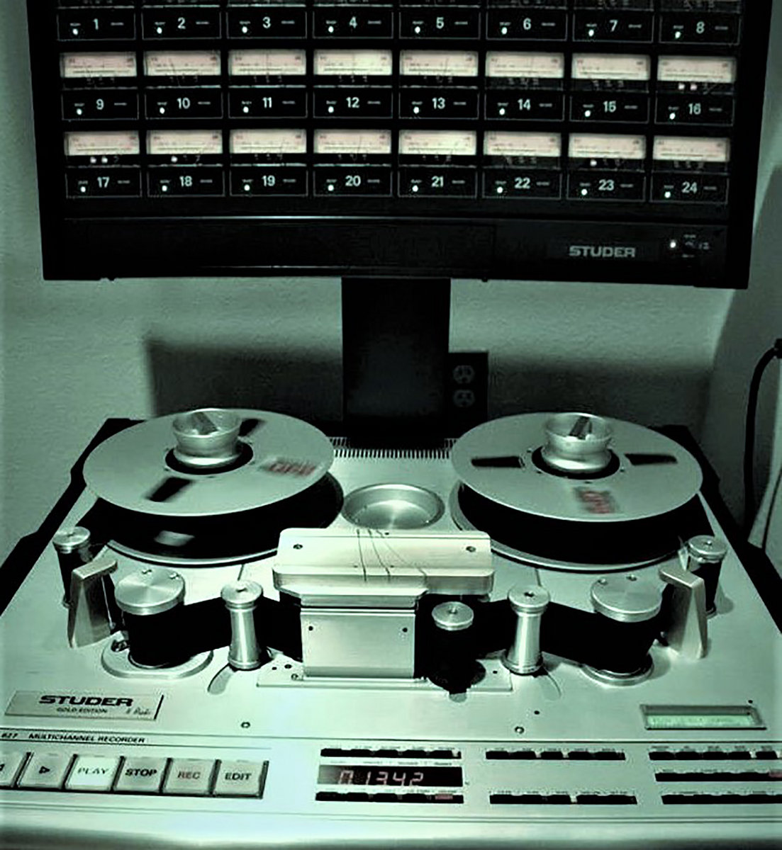 Qua Qua | Monkey Revolution