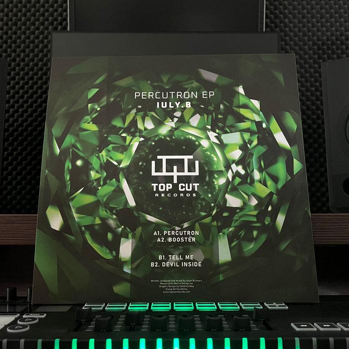 Percutron EP | IULY.B