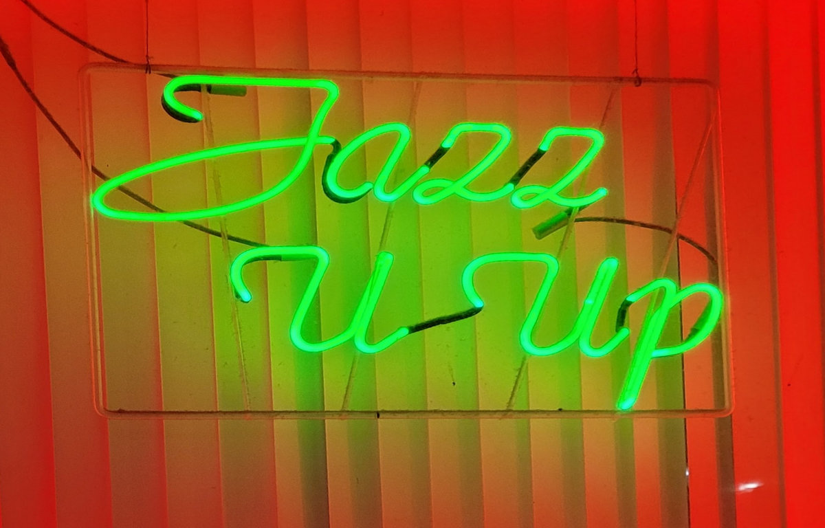 Jazz u up | Tampico Head Johnson