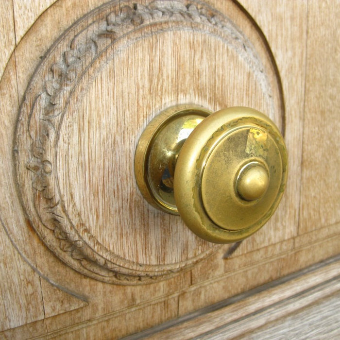 Rummaging through a drawer | Deep Ocean of Sounds