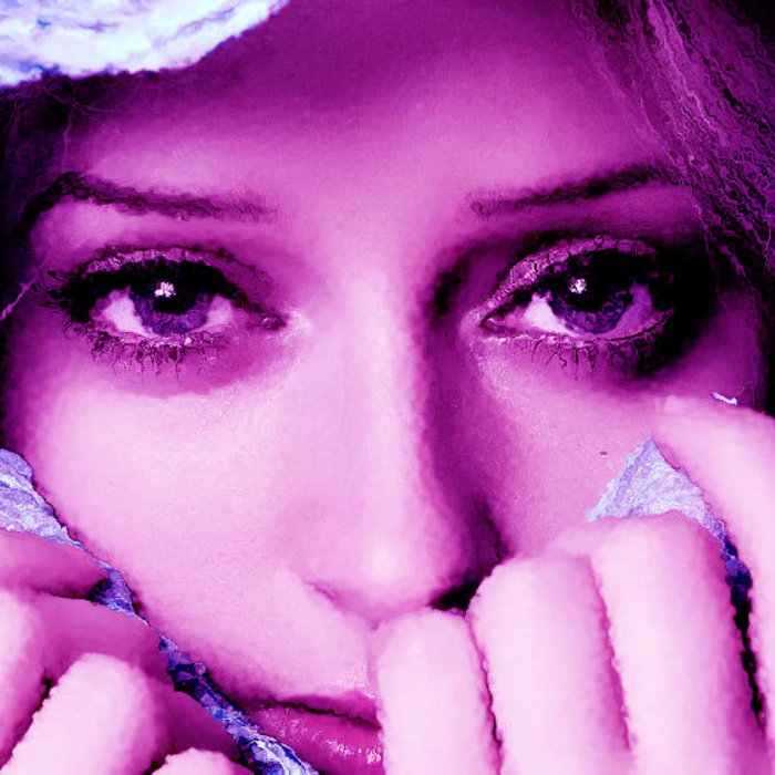 PLASTIC QUEEN | INSIDE VOICE