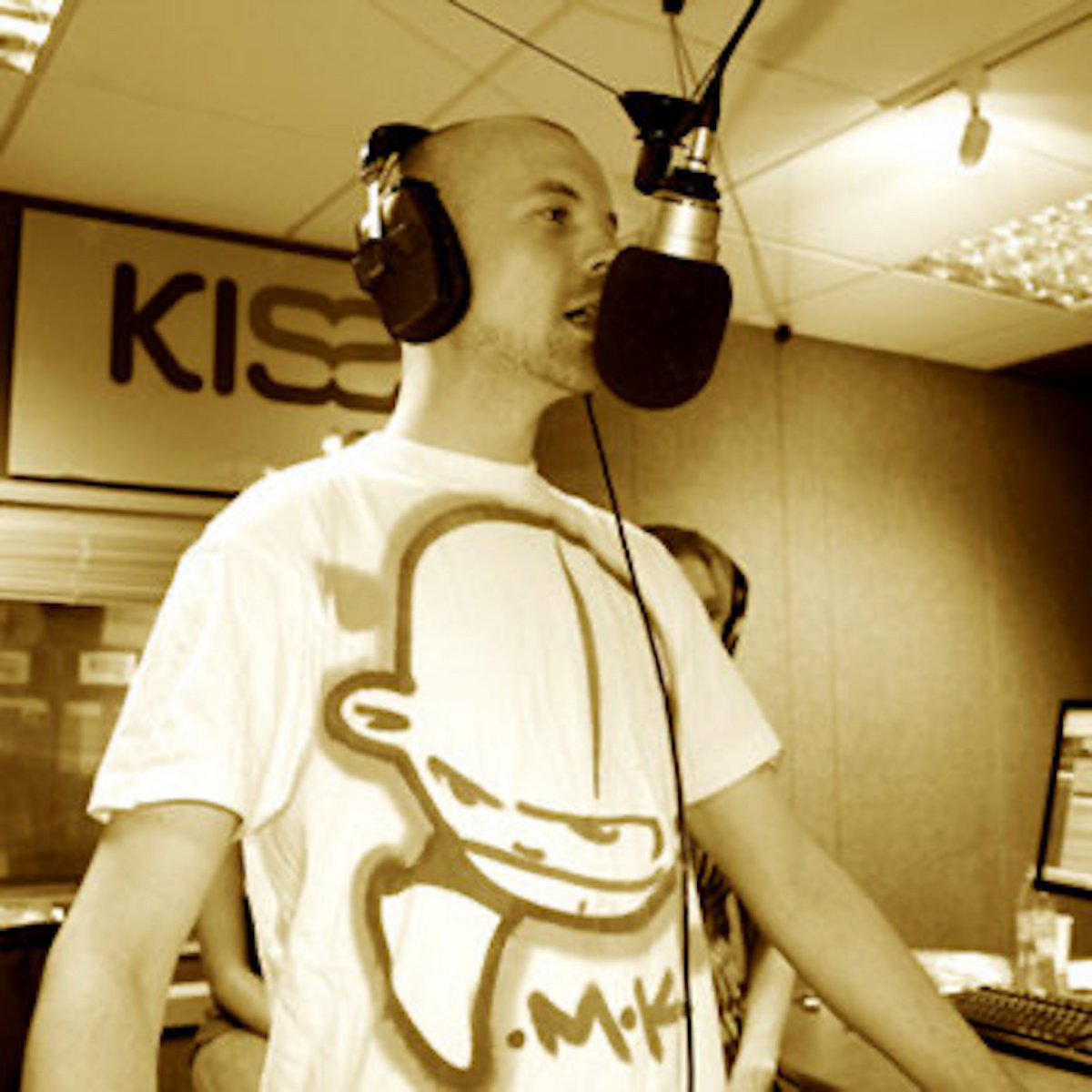 DJ MK - CLASSIC HIP HOP VINYL SET -KISS 100 FM 25/12/05 | DJ MK