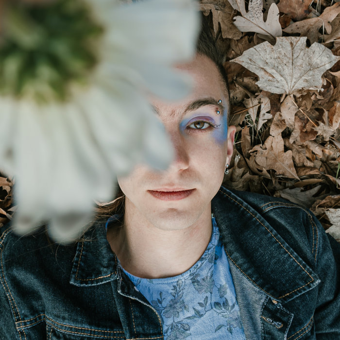 Do I Contradict Myself? | Nelson Walker