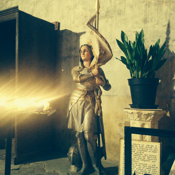 Dust At A Touch | Andrew Paine