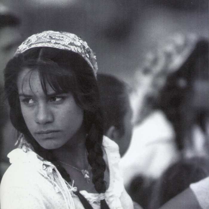 NU EXISTA-N LUMEA ASATA - TRADITIONAL | SANDA WEIGL | Sanda Weigl