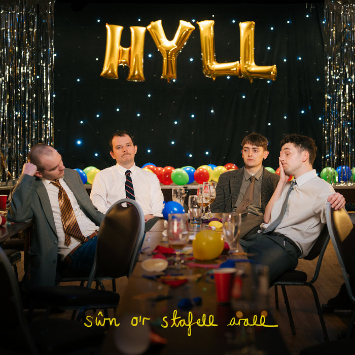Sŵn o'r Stafell Arall | Hyll