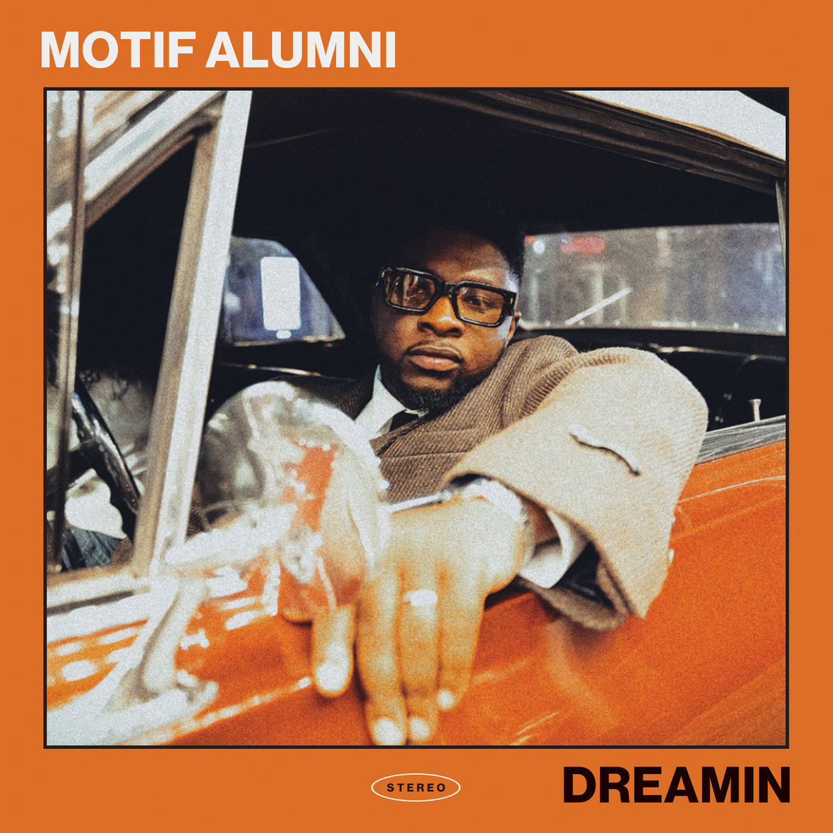 Dreamin | Motif Alumni