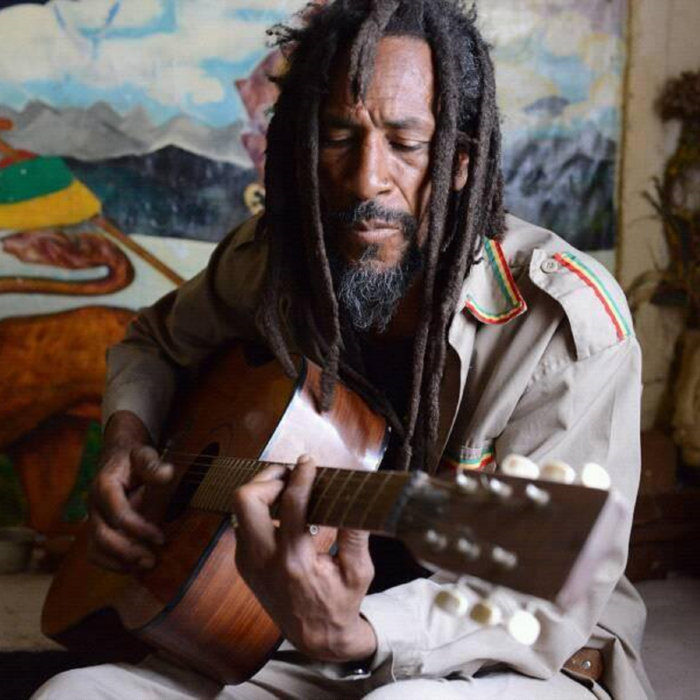 JAH Never Leave Us Alone | Teddy Dan