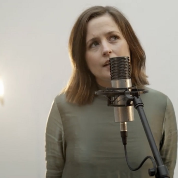 Gura mise tha fo èislein | Ellen Macdonald and Innes White | Fèisean ...