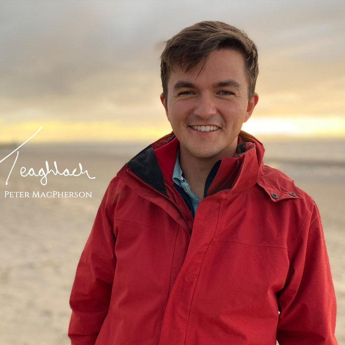 Teaghlach | Peter MacPherson