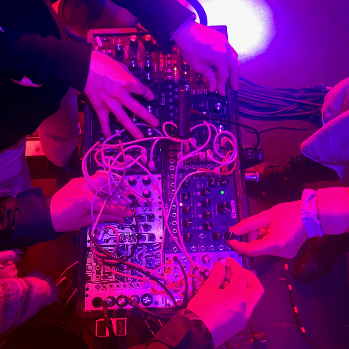 Moog Mother 32 Sample Pack | Samples Unlimited + Jason Huber | Samples ...