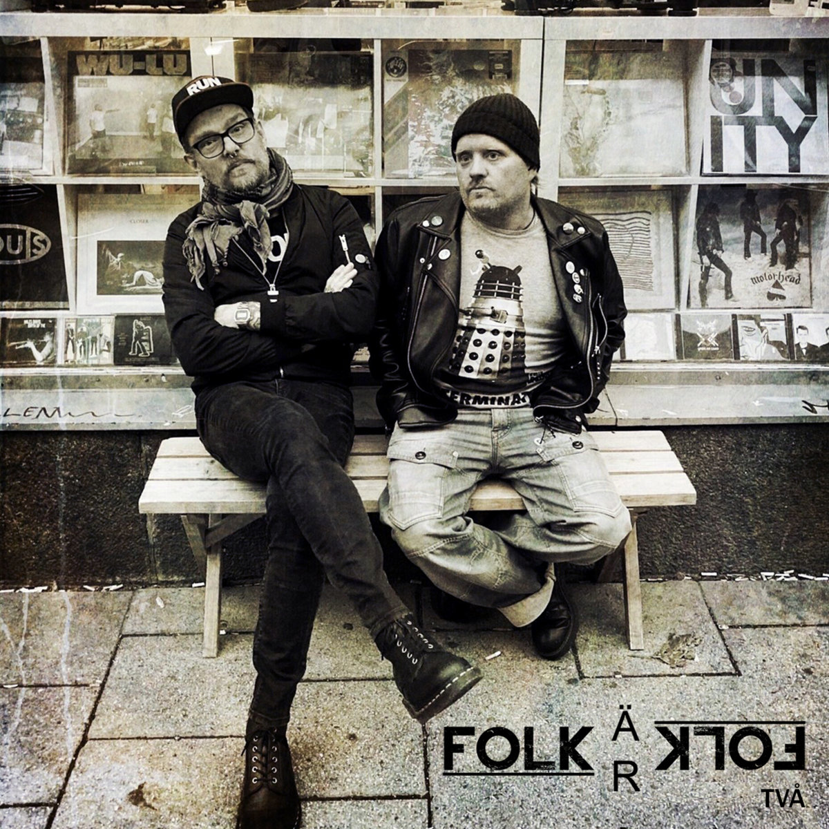 Synthpop Fanatic - Dancing in the deepest oceans