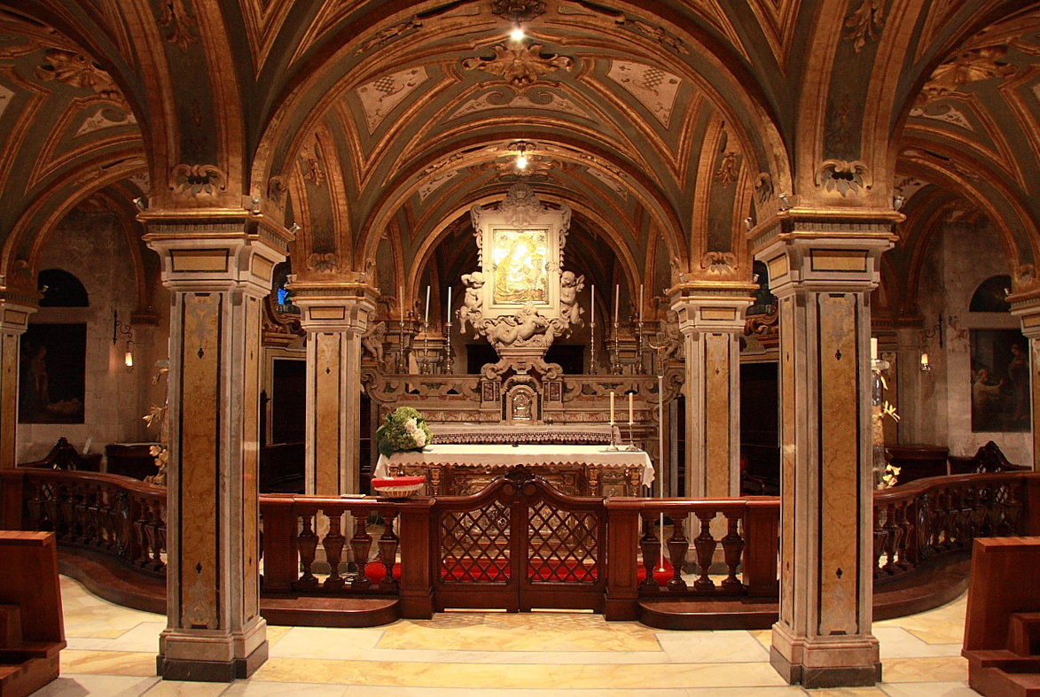 Orthodox Mass in the Crypt of the St. Nicholas Basilica - Bari ...
