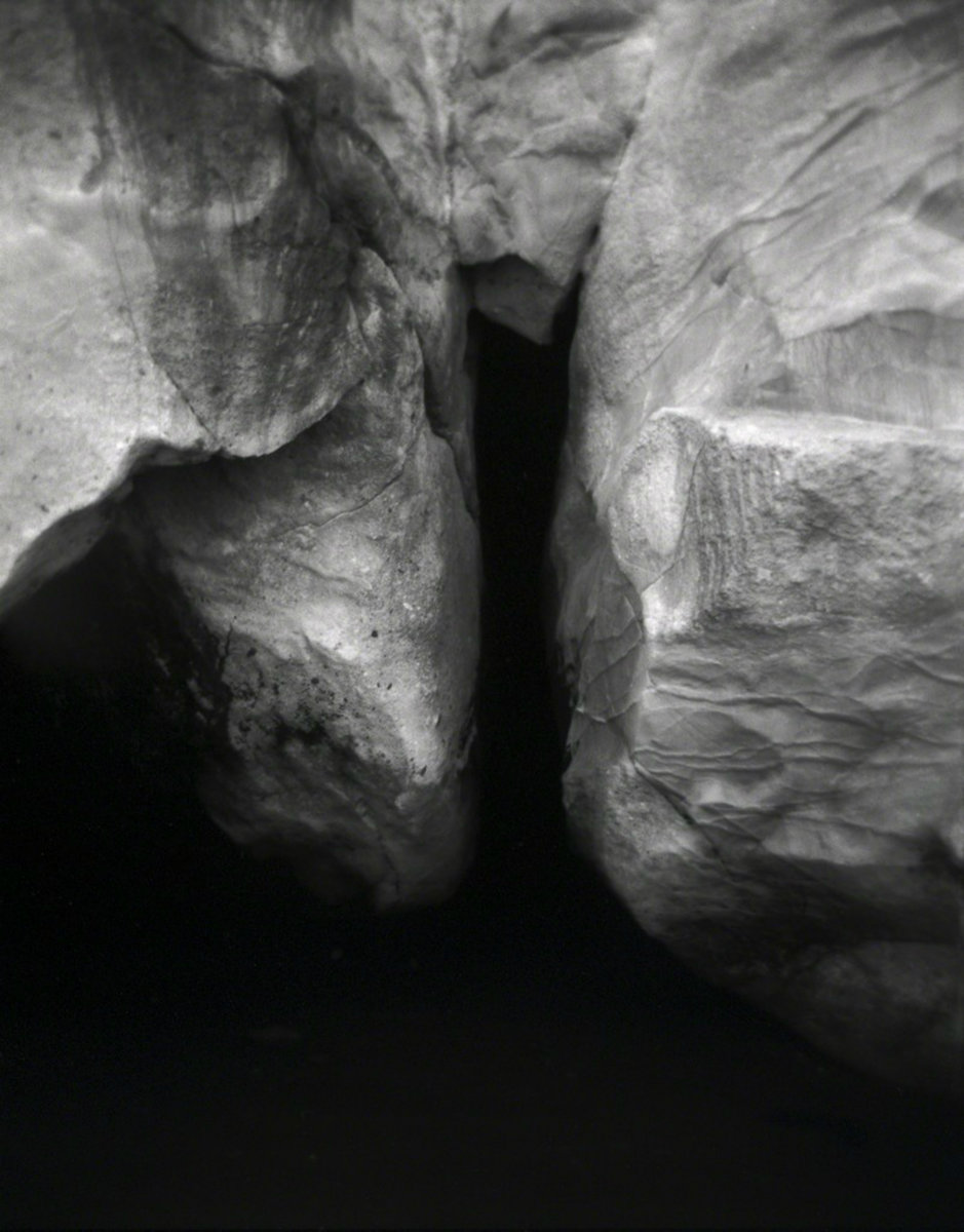 Virgo Intacta Chant (Dark Ambient on the road to Damascus) | syncreticSOUNDS | Syncretic Sounds