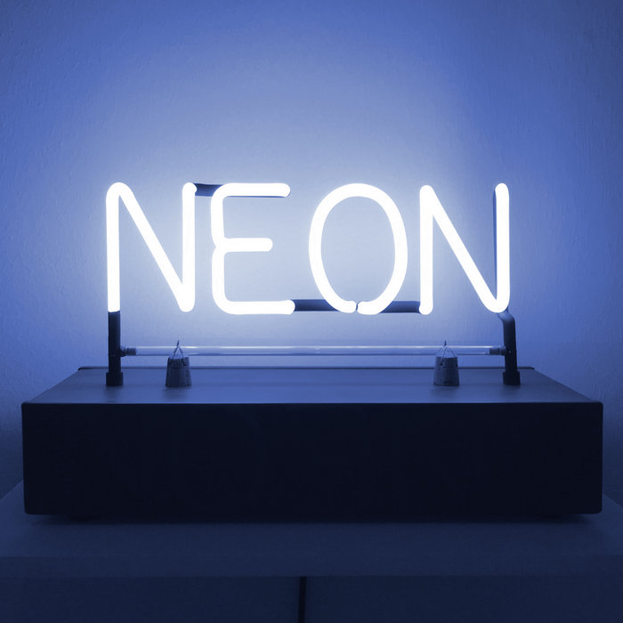 straight | neon black