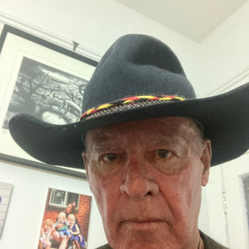 Lindsay Horner's Instagram, Twitter & Facebook on IDCrawl