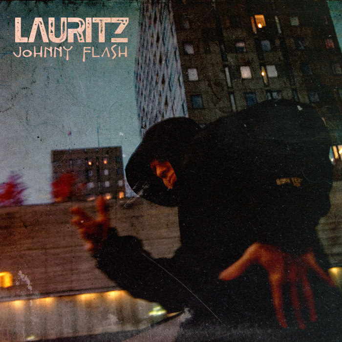 Lauritz | Johnny Flash