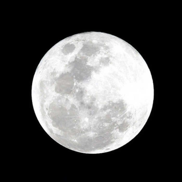 Gentle Moon ft. Moon | Viktor Longo