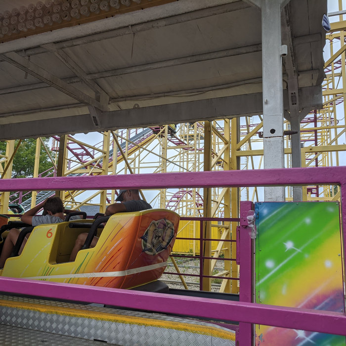 How Do Rubik's Cubes Stay Flat? | How Do Rubik's Cubes Stay Flat?