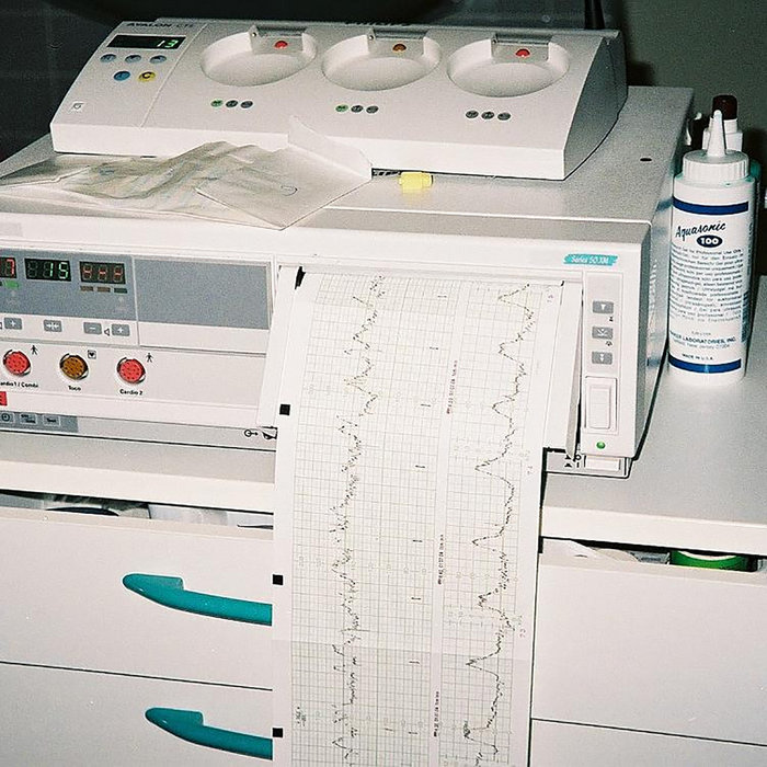 LIFELINE COLLECTION | dezmo