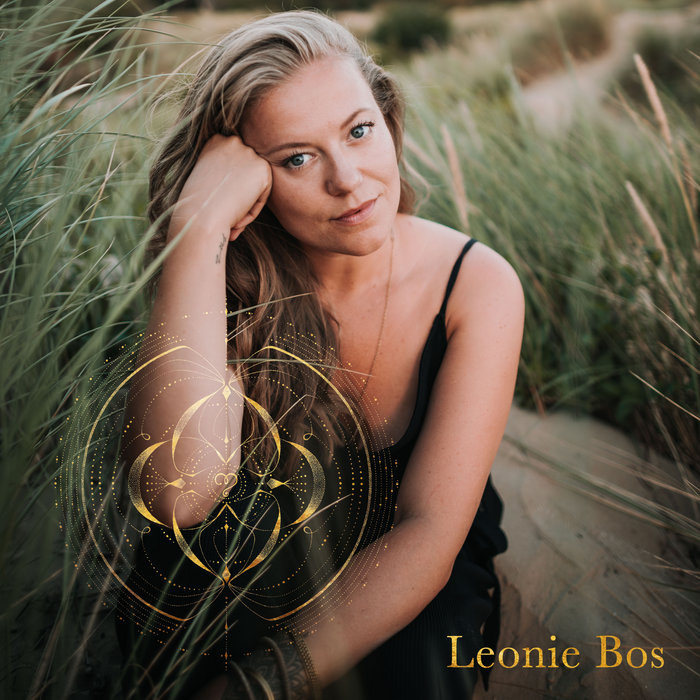 Live & Acoustic | Leonie Bos
