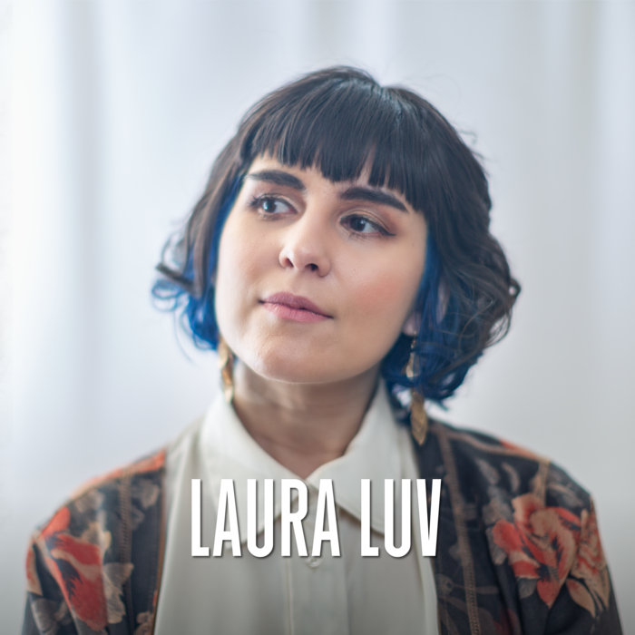 Laura Luv | Laura Luv