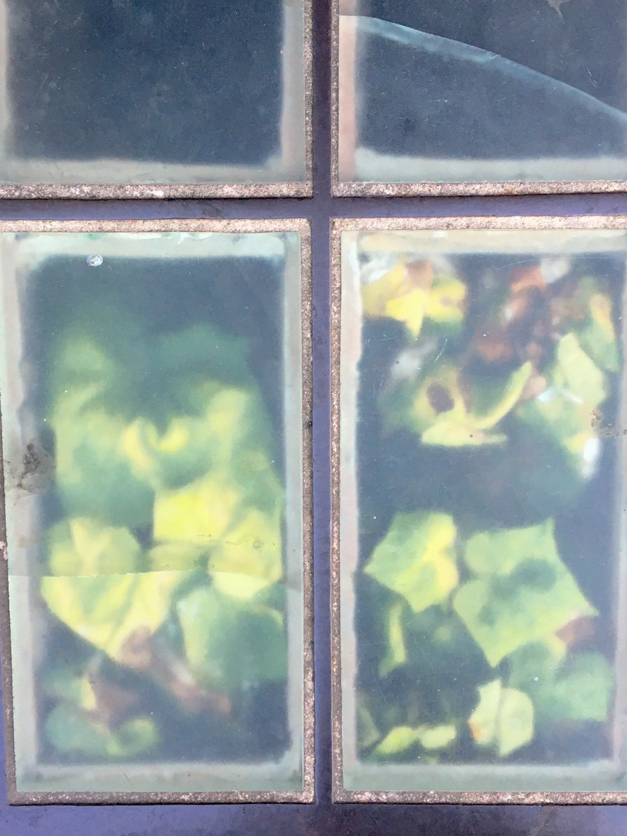 Three Moods X | Drag Crisis