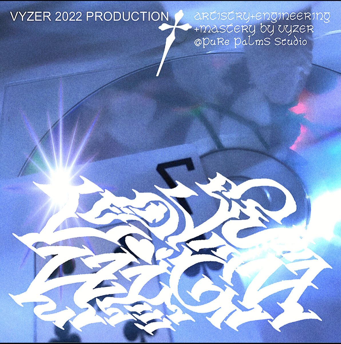 LOVE HIGH | VYZER