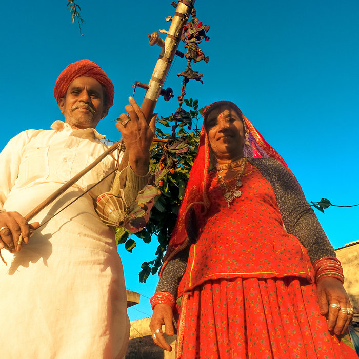 Pappu Ram Bhopa & Sony (Pushkar) | Pappu Ram Bhopa, Sony | milk temple